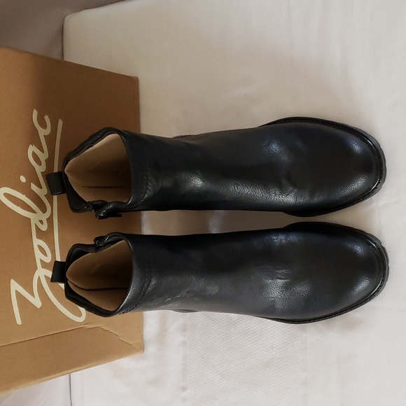 Zodiac | Shoes | New Zodiac Greyson Block Heel Boot | Poshmark